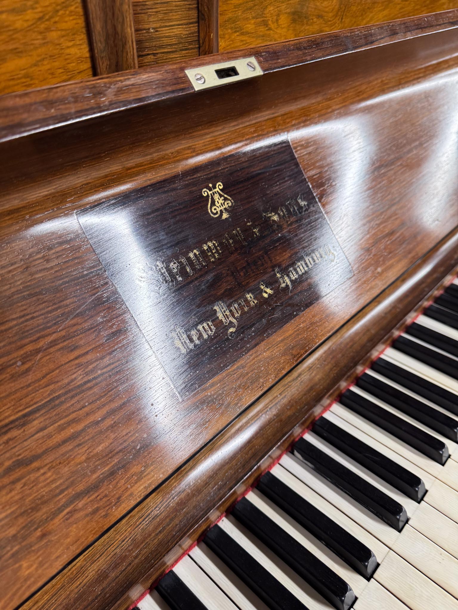 Lot 1 - Steinway (c1926) Upright Piano - | Est. £1,000-£1,500 - Piano ...